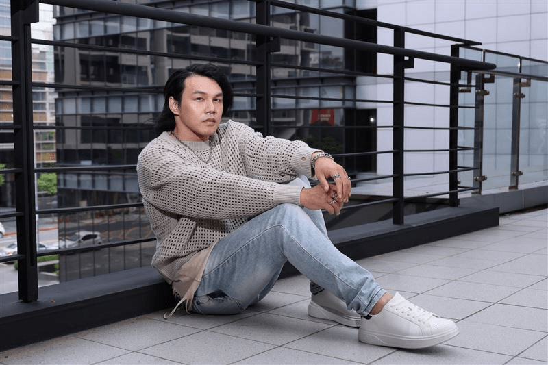 #分享 曾經的台灣第一AV男優 陳凡騏回歸歌壇發行專輯 - 閒聊板 | Dcard