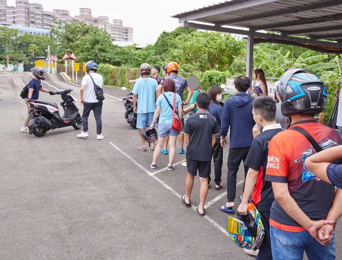 #車輛分享 RTS 135試乘心得(跟JET SL 125比較) - 機車板 | Dcard