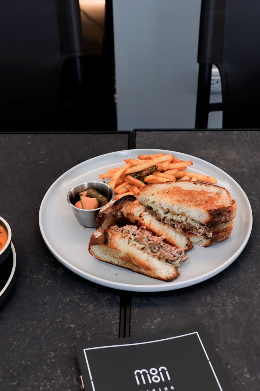 六月一起出發吃一頓幸福的早午餐｜Moon BAKING STUDIO - 美食板 | Dcard