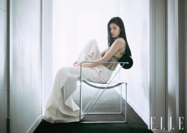 #分享 Lia的新面孔 2023 ELLE四月刊採訪 - ITZY板 | Dcard