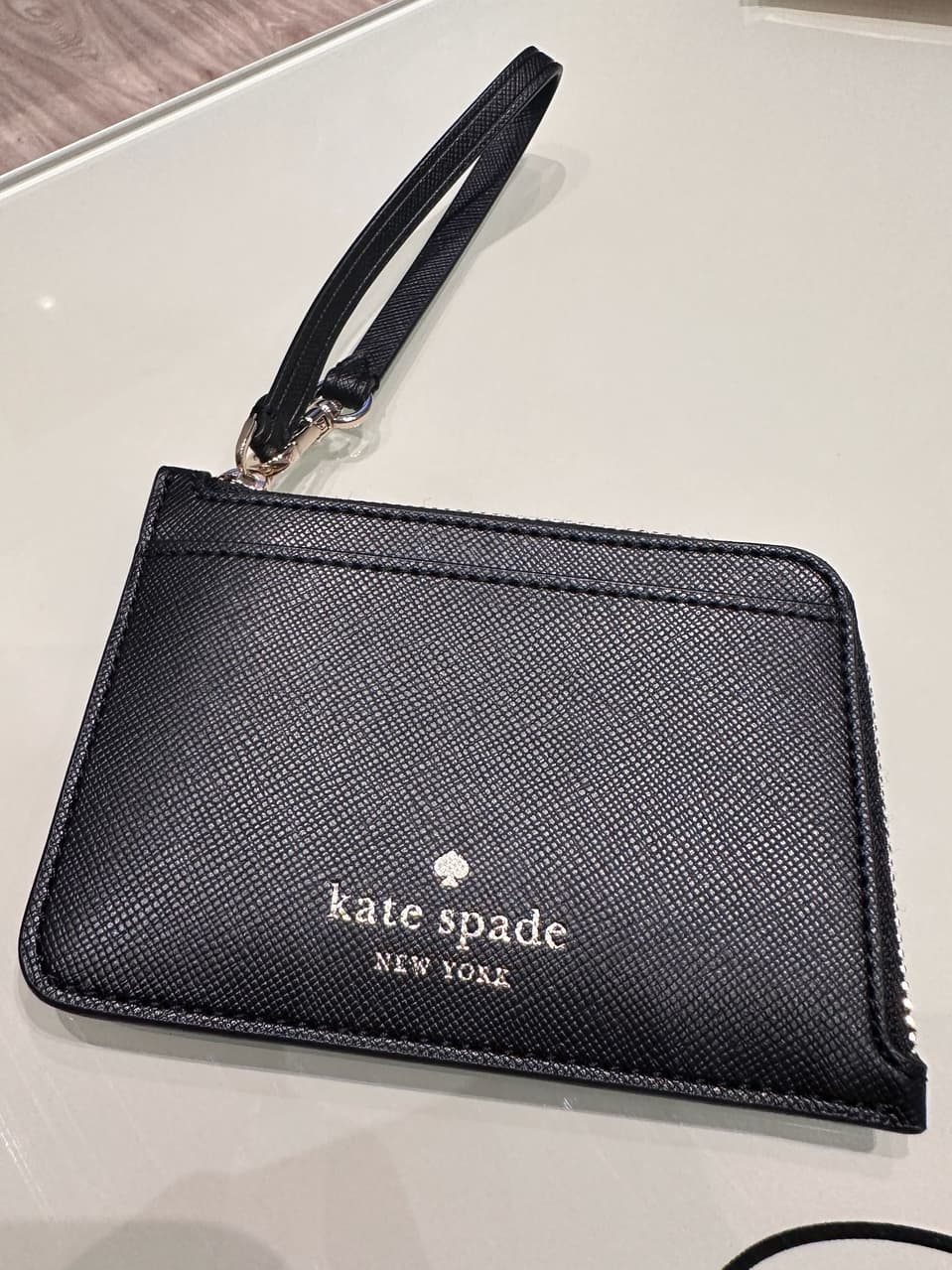 #我要賣 （已售出）Kate spade卡包零錢包鑰匙包 - 二手交易板 | Dcard