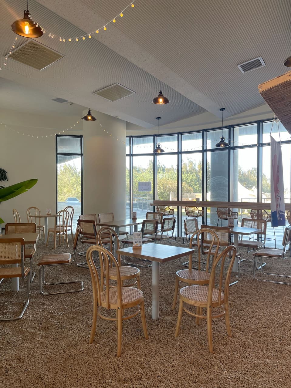 台中探店｜海線清水第一美景日式刨冰 高美濕地 微醺小夕陽 - 有什麼好吃好玩好用 (@qqyuuuuu) | Dcard