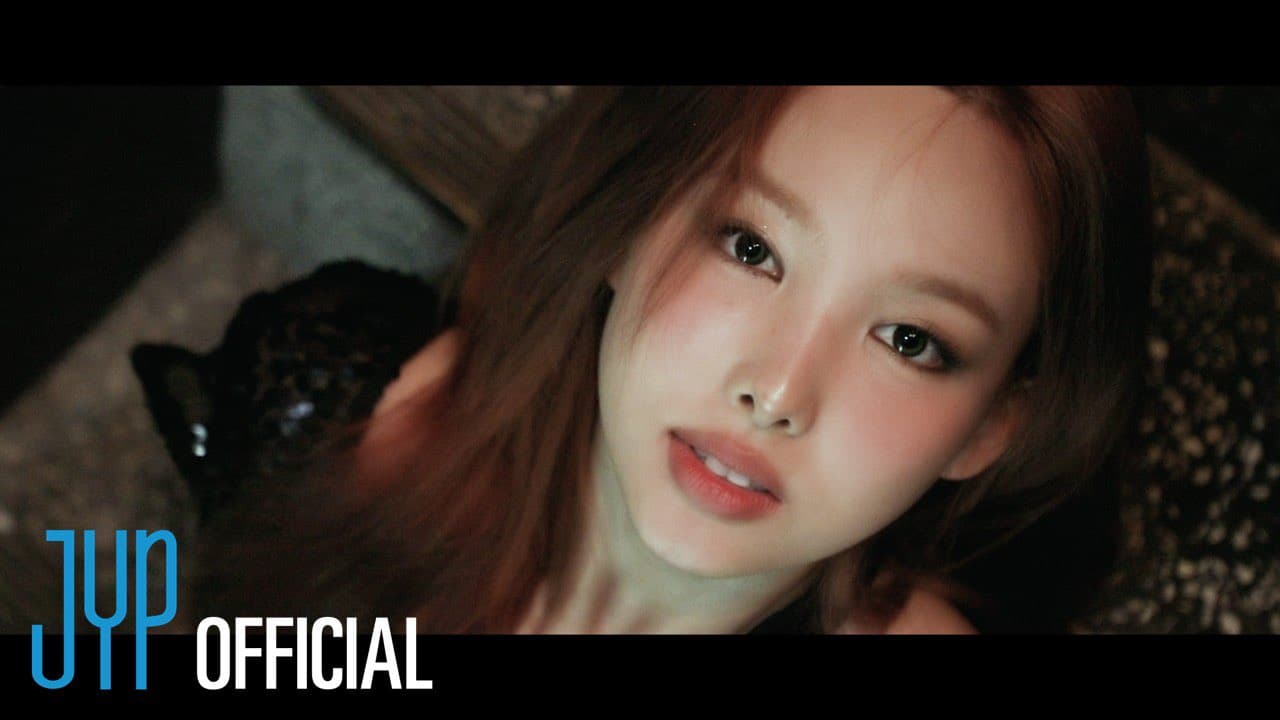 #分享 TWICE娜璉寫真集《Yes, I am Nayeon.》官方YT影片合輯 - TWICE板 | Dcard