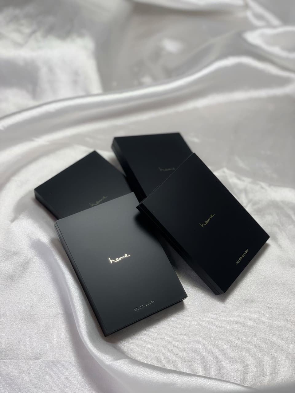 #分享 我包色heme特調腮紅啦🌇 - 美妝板 | Dcard