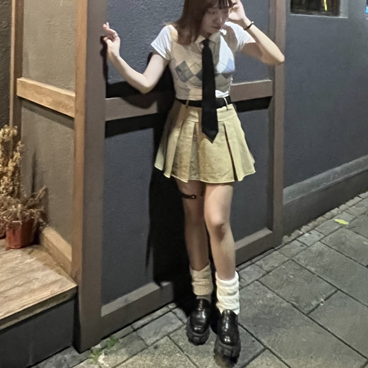 #分享 #練習勇敢 155小個子的遮肉穿搭🎧再次嘗試Y2K🐈‍⬛ - 穿搭板 | Dcard