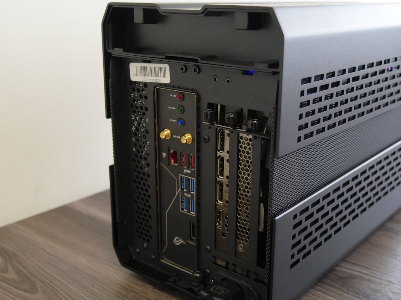 #開箱 伸縮自如的PHANTEKS SHIFT XT - 3C板 | Dcard