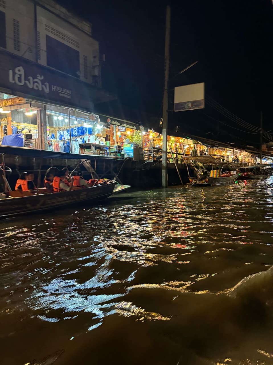 青春狂想終曲 曼谷x芭達雅 Day5 - 𖦹 ´ ᯅ ` 𖦹 (@yi.lo) | Dcard