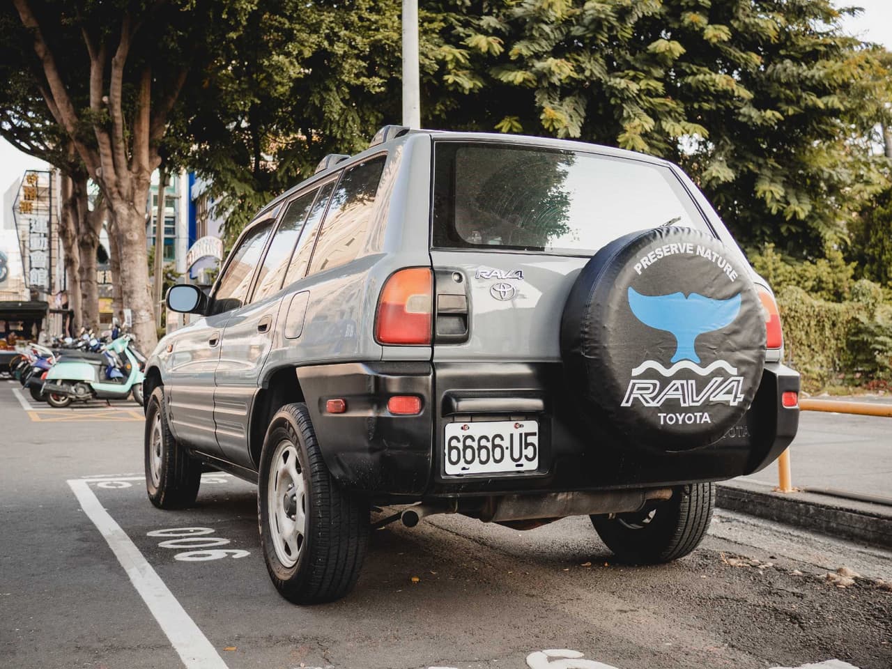 「fu拍車」好可愛😍Toyota RAV4初代目 - 汽車板 | Dcard