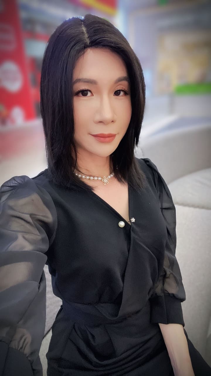 換了新髮型 - 偽娘板 | Dcard