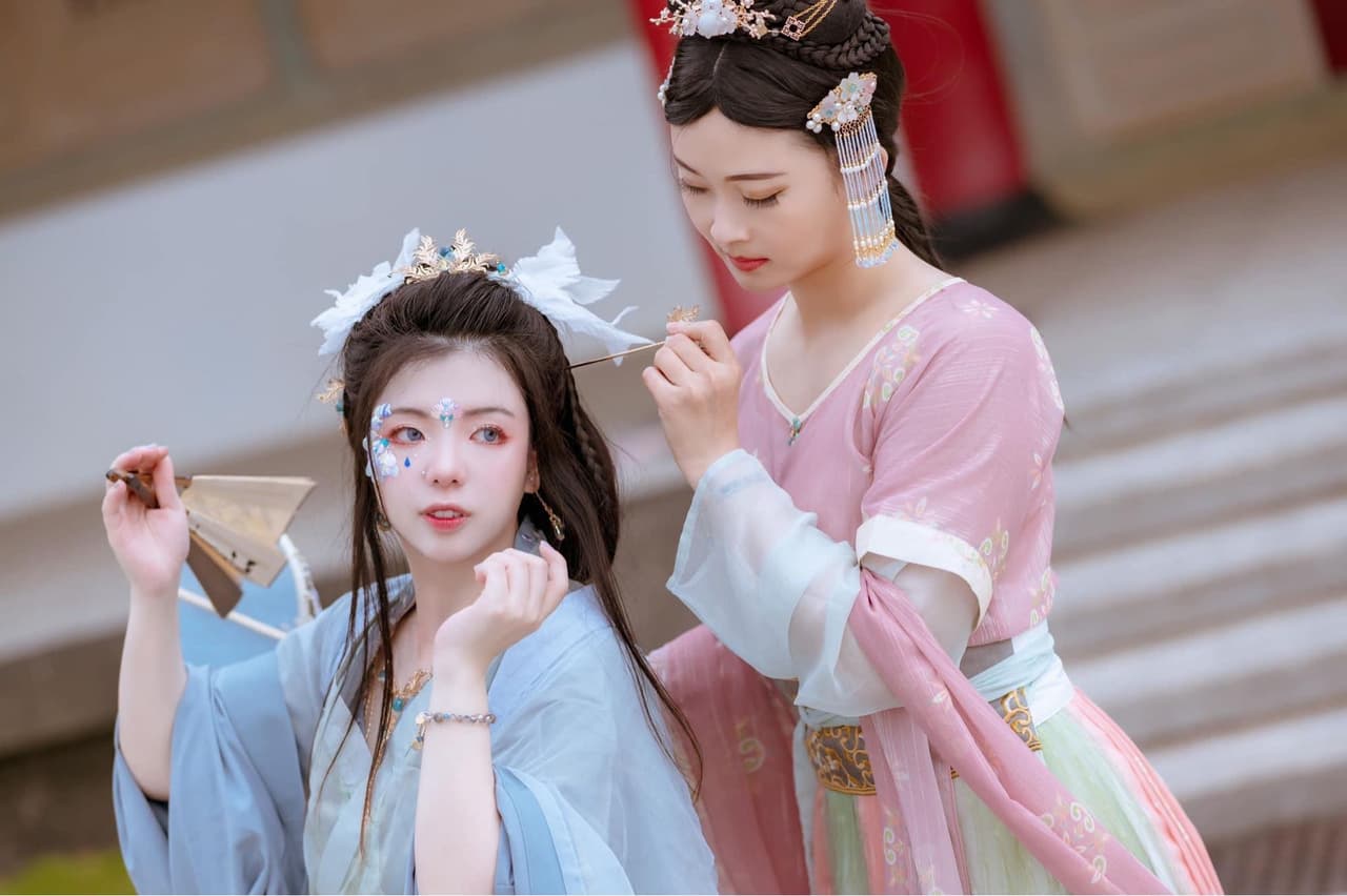 分享漢服不專業寫真紀錄+髮型心得 下 文成公主+文鰩漢服 - 木木 (@dmlu) | Dcard