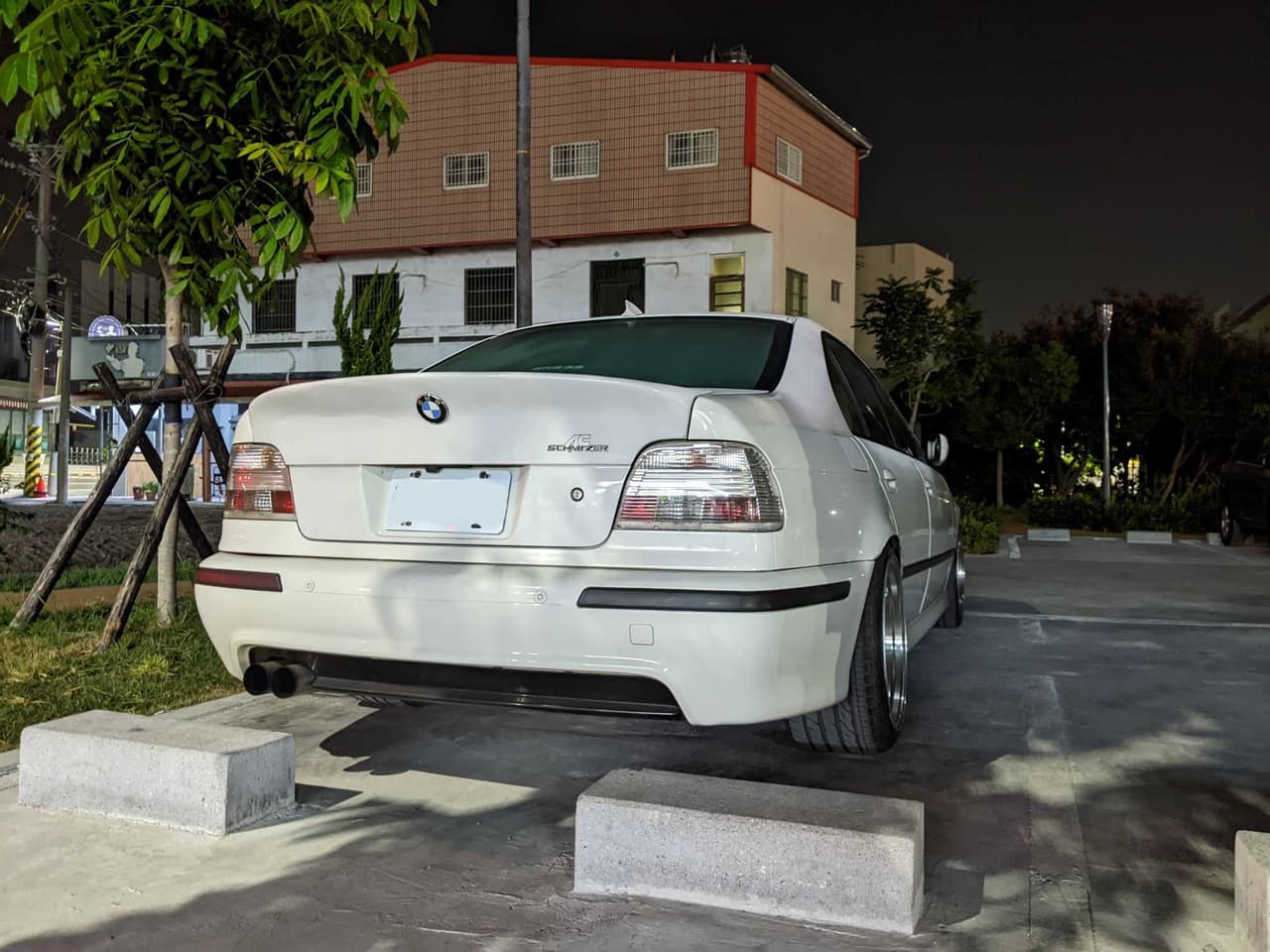 硬派bmw e39 - 傅傅得正 (@fufuderplus) | Dcard