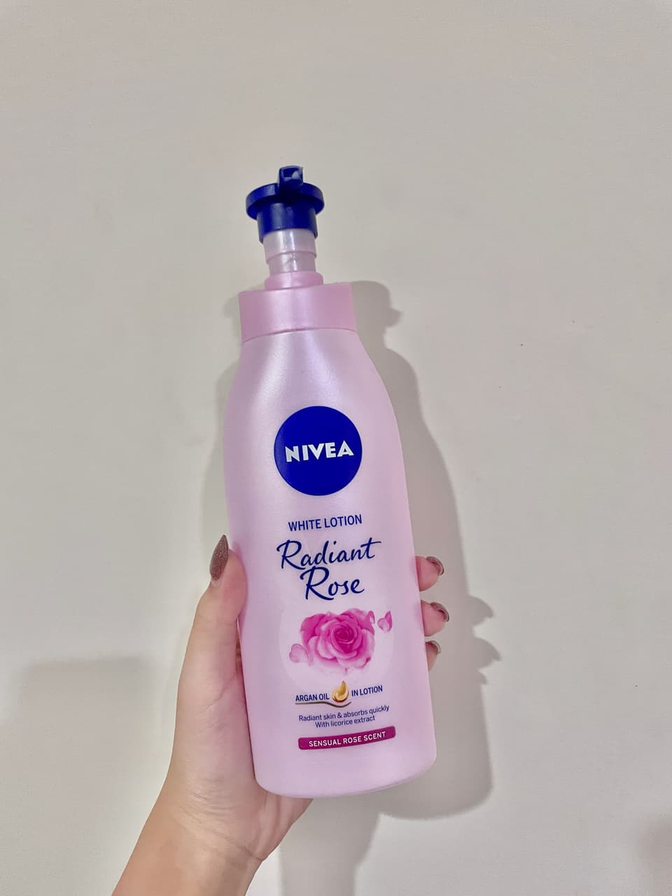 分享 妮維雅4款美白乳液使用心得ʕ •ᴥ•ʔ 美妝板 Dcard