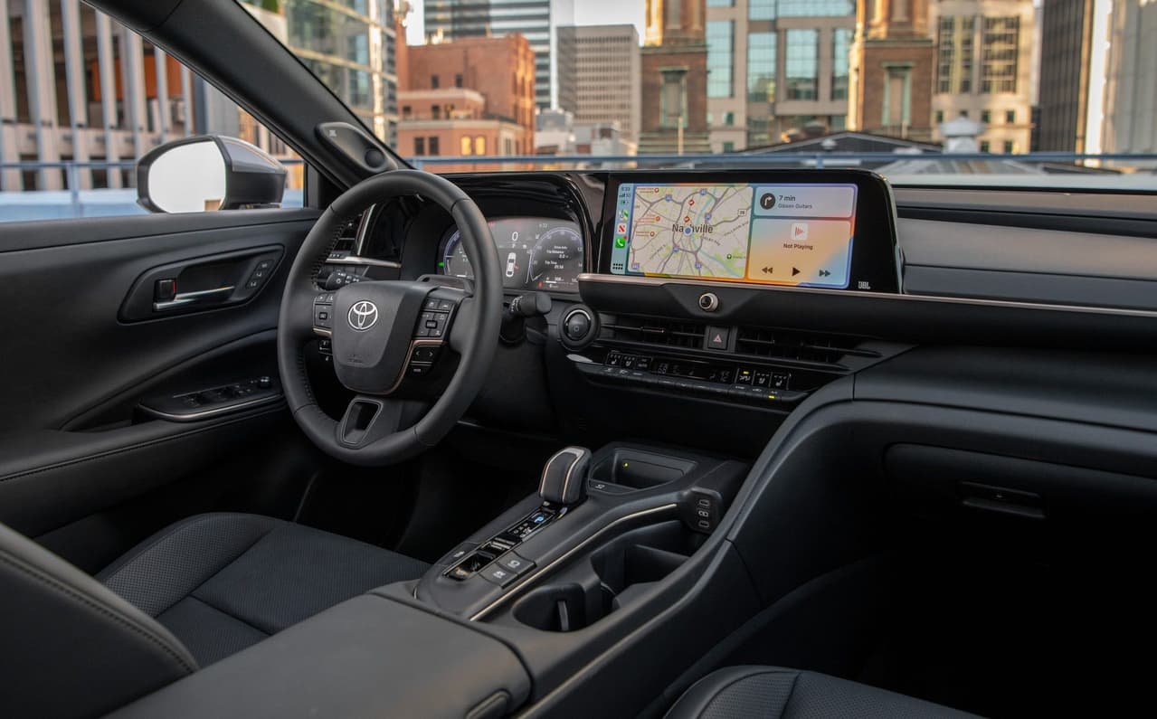 Toyota Crown 190萬/220萬(？ - 汽車板 | Dcard