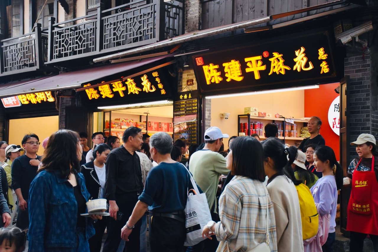 #國外遊記 中國自由行｜重慶3天2夜｜探索8D城市、夜景必拍洪崖洞 - 旅遊板 | Dcard