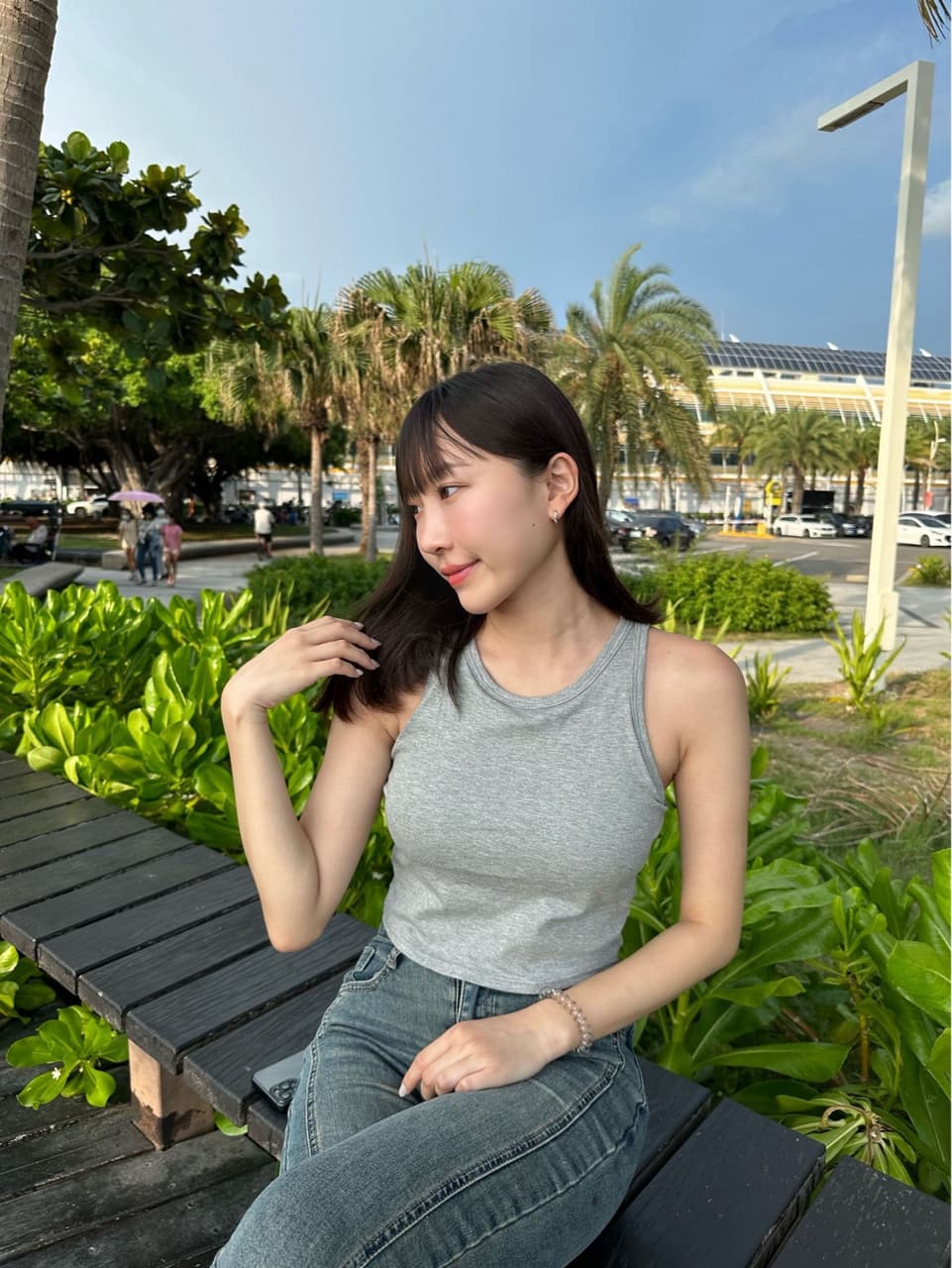 Banana Pie 經典削肩涼感背心BRA TOP🩶 - 炙燒起司鮮蝦 (@yujing.) | Dcard