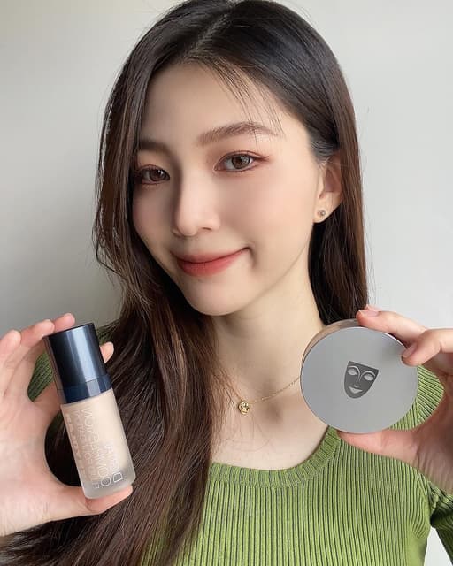 牢牢扒在臉上的底妝 自體發光肌 歌劇魅影 個人看板板 Dcard