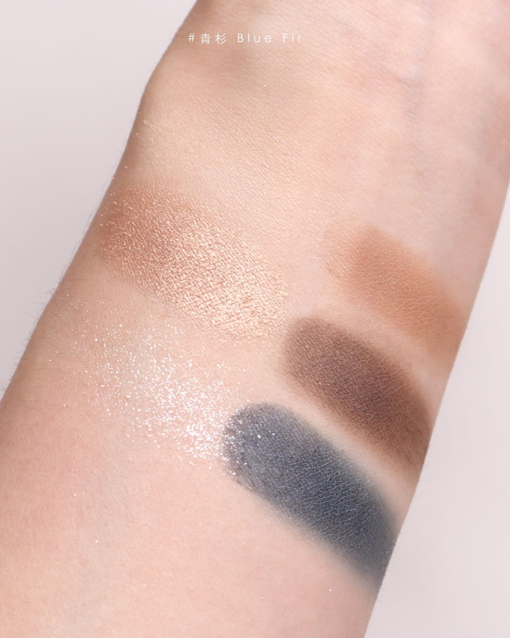 heme眼影盤新色 灰荷、青杉 - 斯凱 (@skysl_8) | Dcard