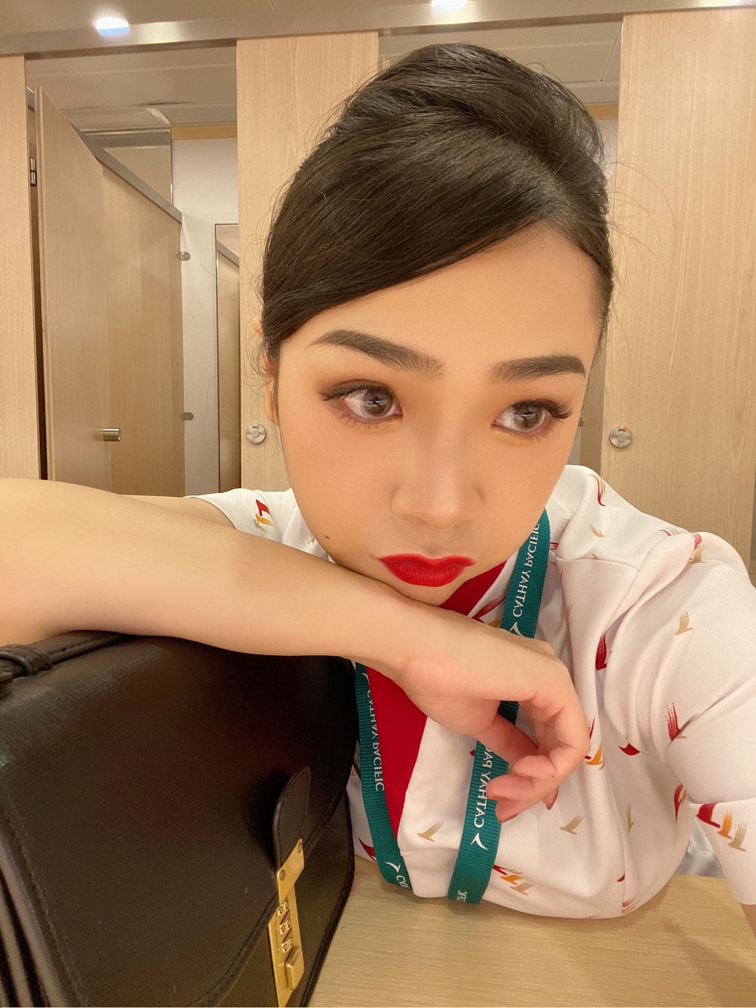 分享 空服員教你畫空姐妝20 美妝板 Dcard