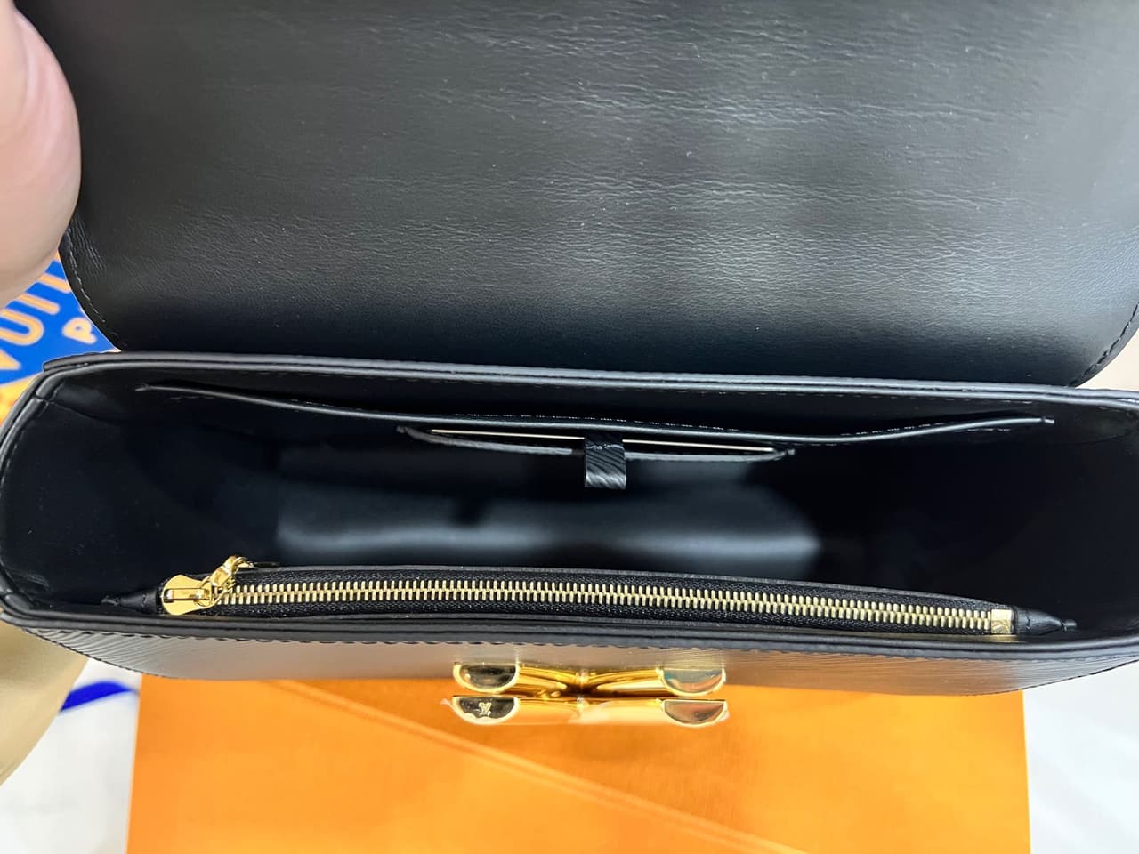 #開箱 #開箱 LV TWIST MM😍 - 精品板 | Dcard