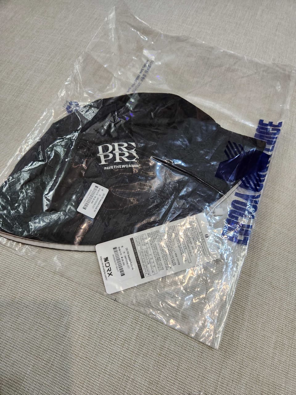 RX粉必備！DRX x PRX 聯名開箱 - 水草乾 (@y31n9ch1) | Dcard