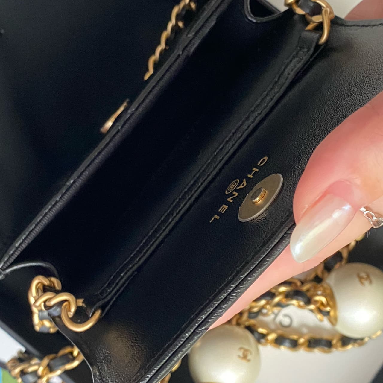 #分享 Chanel 24s 新款珍珠🤍 - 精品板 | Dcard