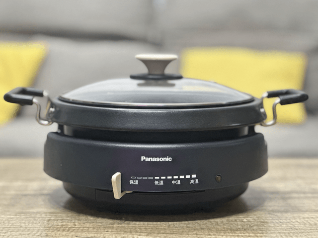 從不會煮到愛上煮，自煮生活的第一步從Panasonic 多功能鍋 黑皮鍋 開始 🩵 - 哈囉我是葉太太 (@couple__ya) | Dcard