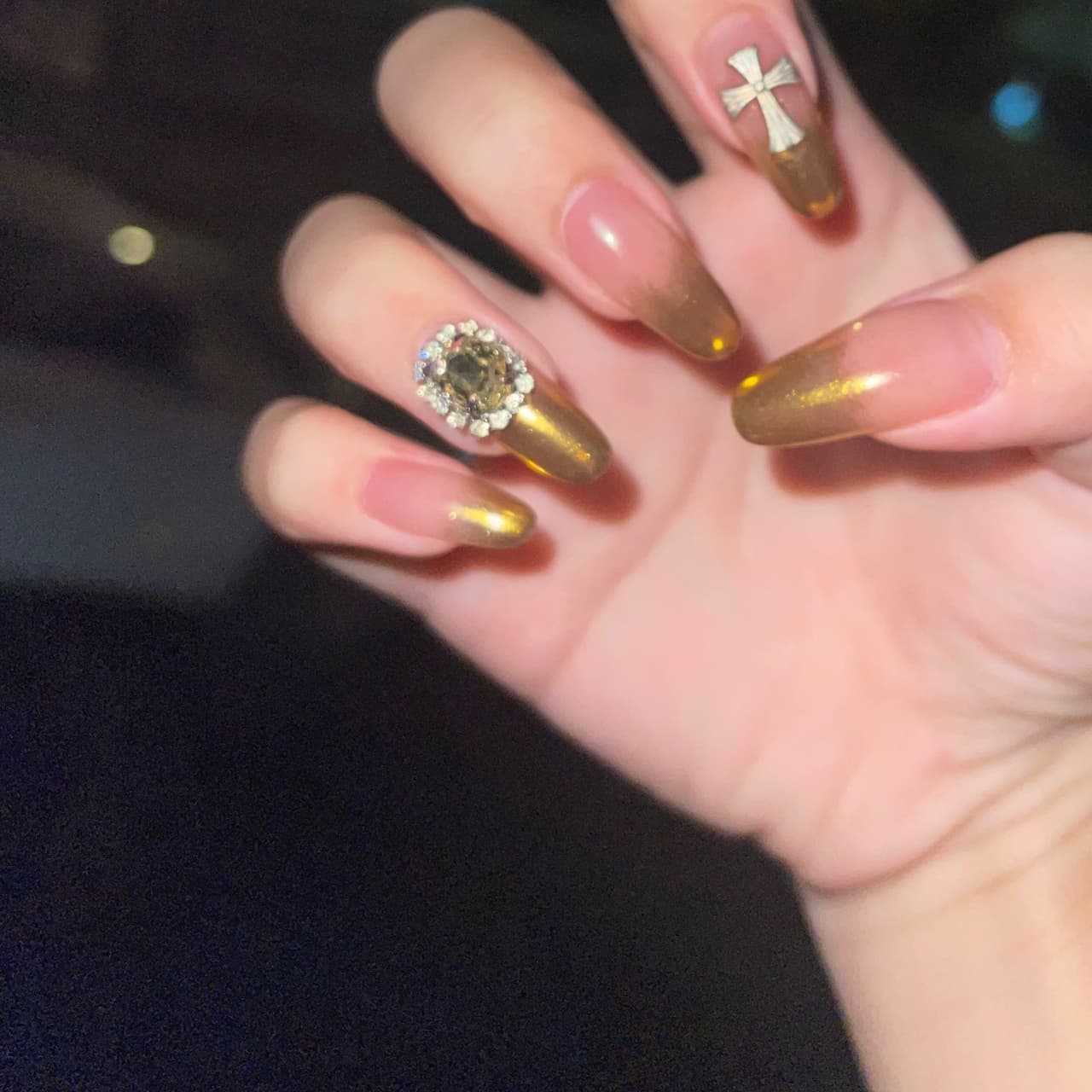 分享 第一次在🇨🇳做美甲💅 美甲板 Dcard