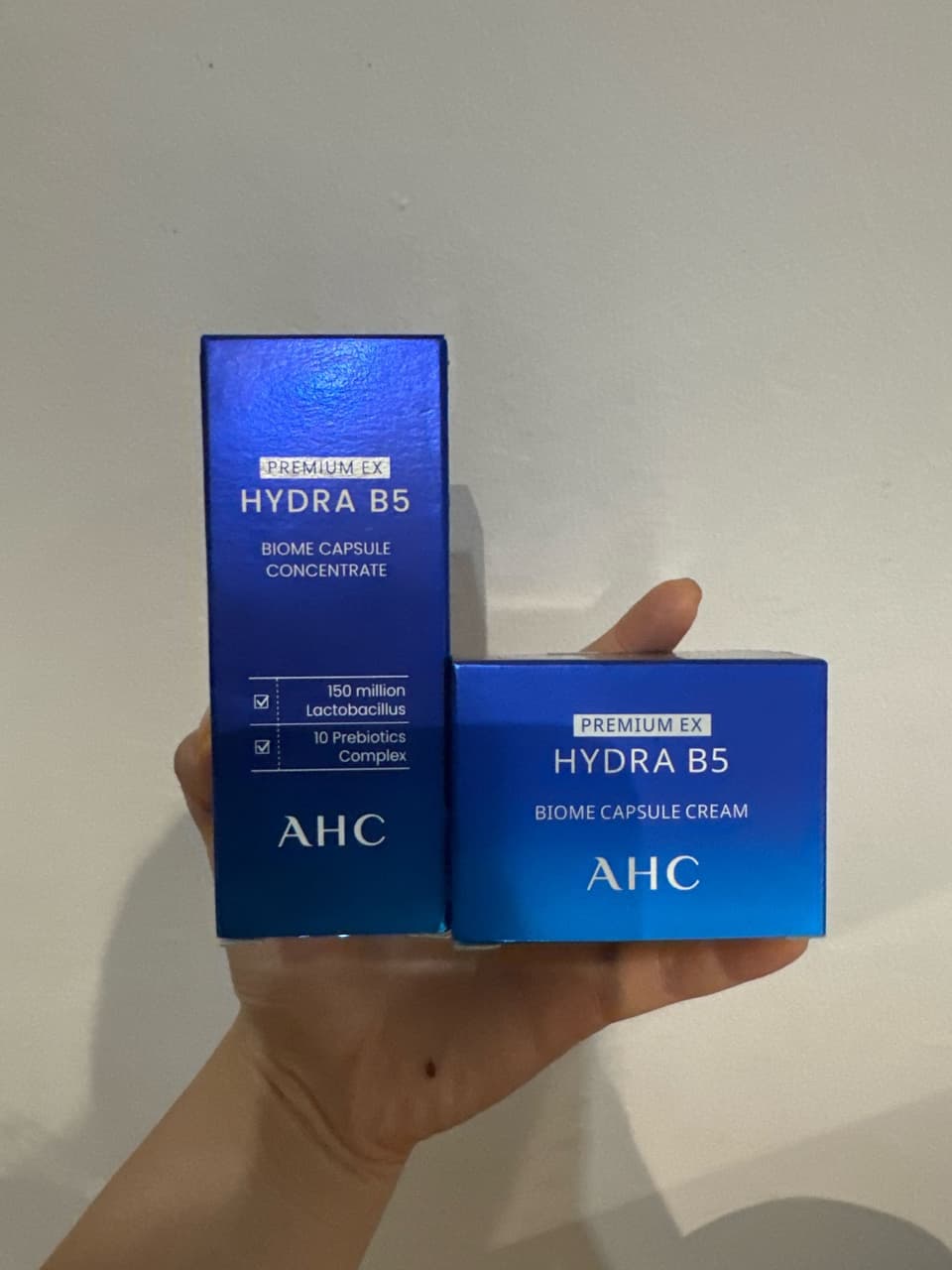 #我要賣 AHC精華 活膚霜 - 二手交易板 | Dcard