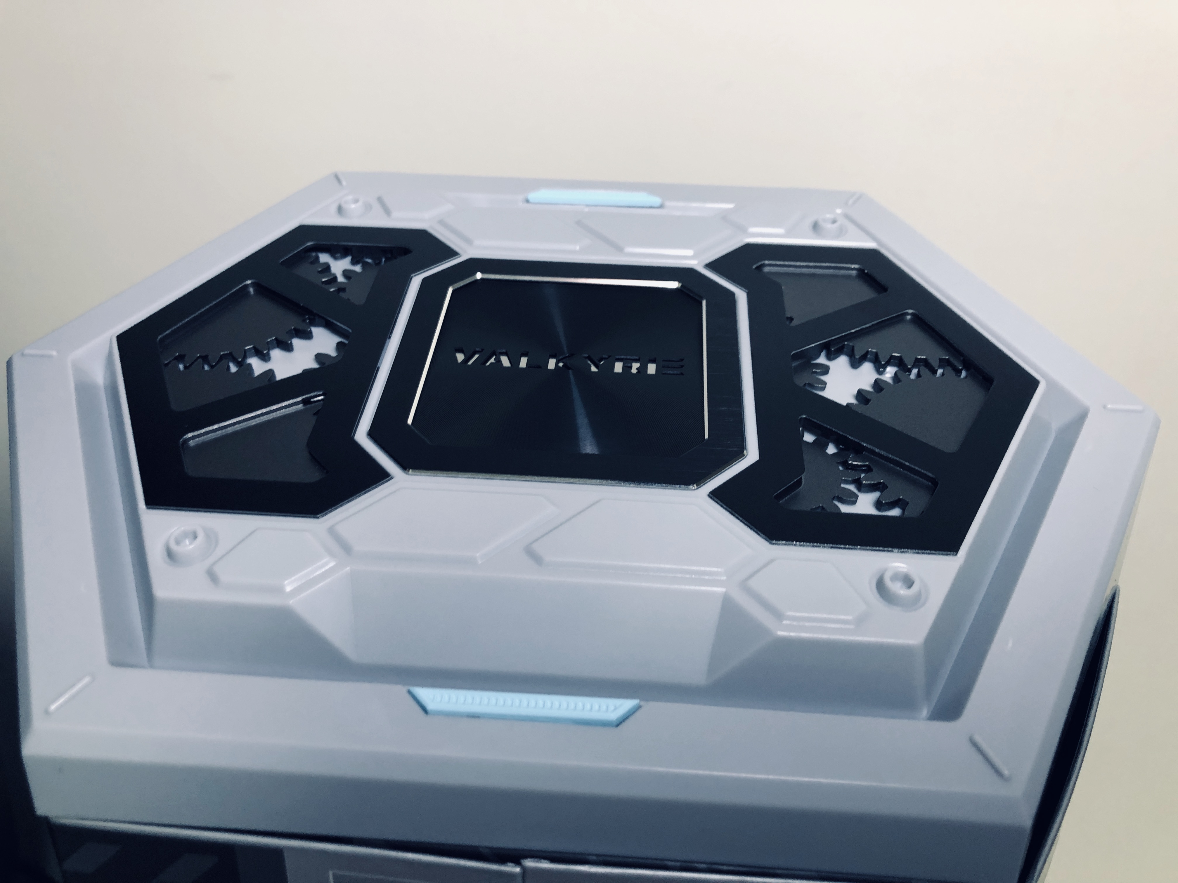 「Valkyrie 瓦爾基里 各款水冷一同開箱」內含 E240、C280、C360、GL360、E360、C420 #開箱 - 3C板 | Dcard