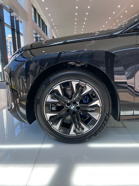 更大、更快、更M！全新 BMW iX45 M Sport 登場🏁 - 汽車板 | Dcard