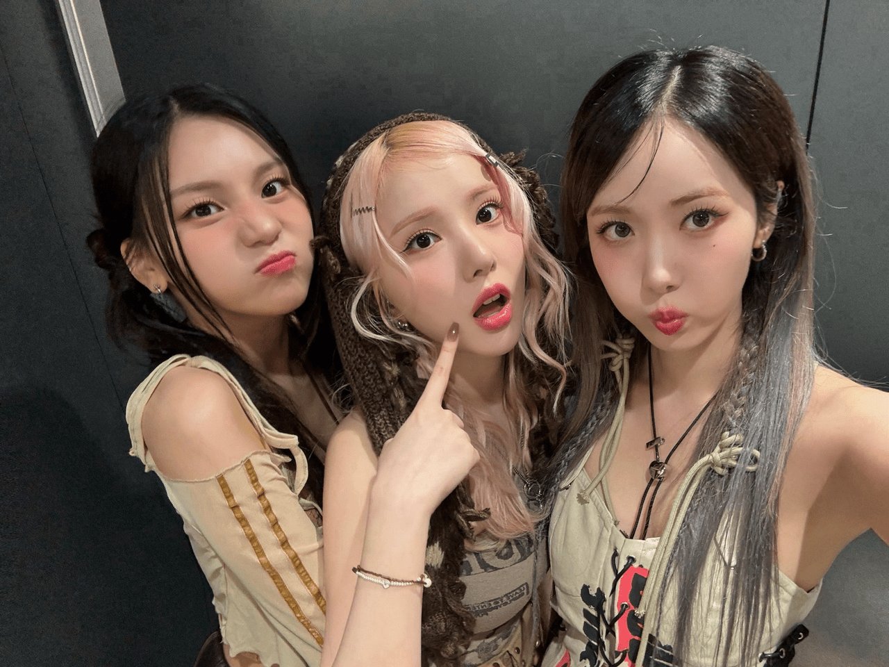 #行程 240406 VIVIZ - NEXT GENERATION LIVE ARENA (NGLA) DAY1 - GFRIEND板 | Dcard