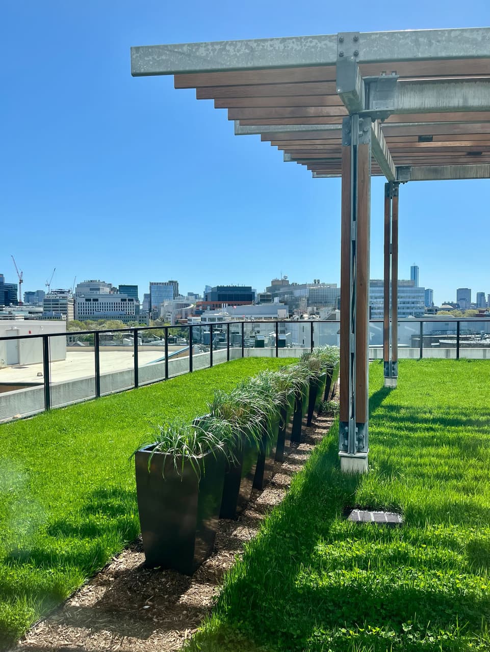 從哈佛到端盤子：為追夢所做出的覺悟 - WW的世界 (@harvardlife) | Dcard