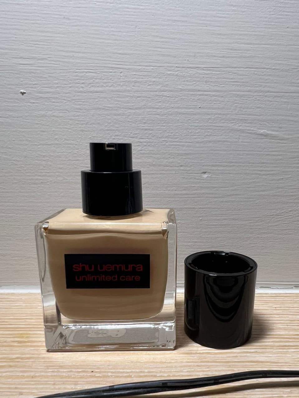 #我要賣 #已售出 植村秀 無極限裸光精萃粉底35ml(Shu uemura/透光瓶) 色號 674 - 二手交易板 | Dcard