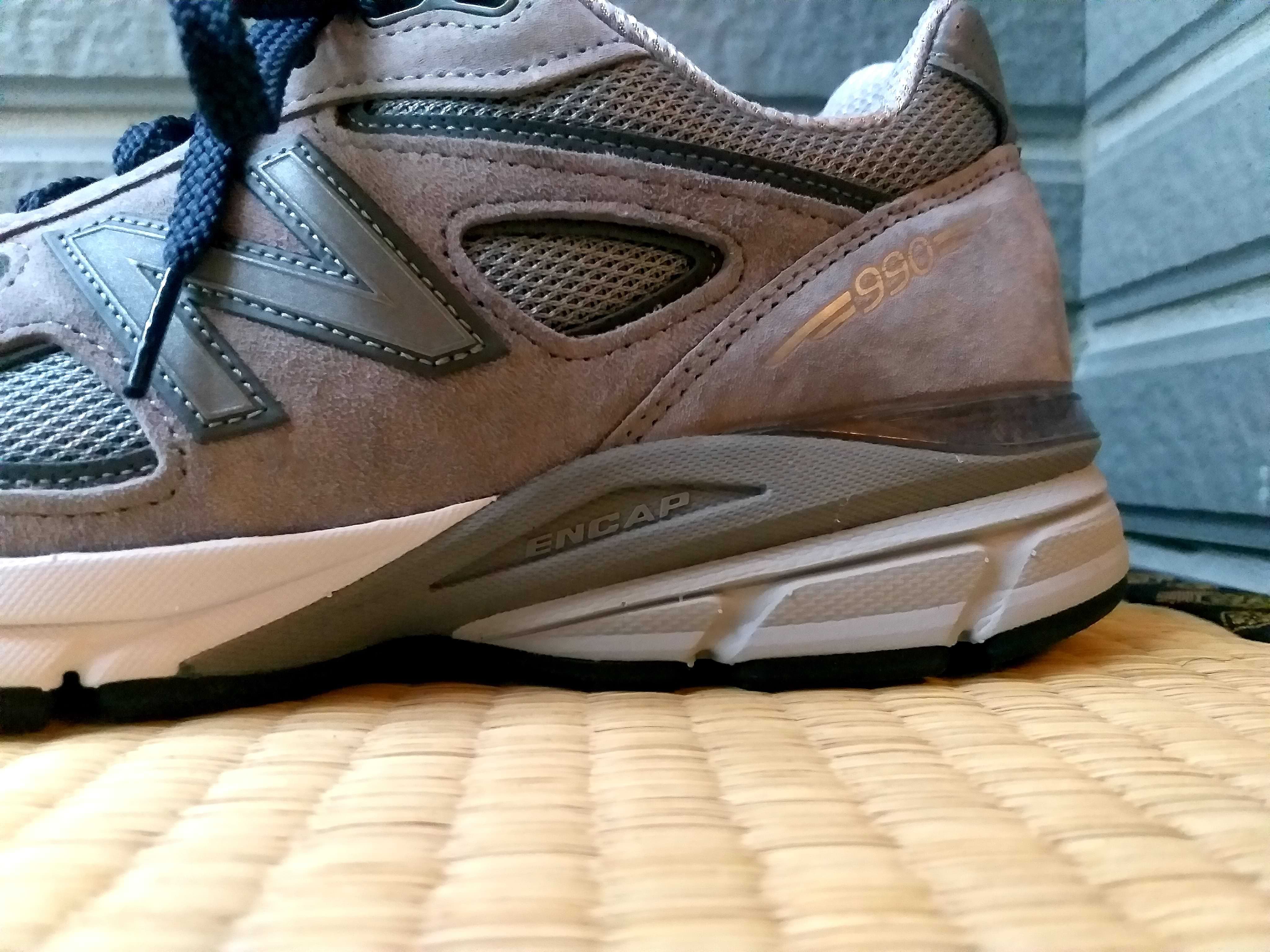 #簡易開箱 NB美製經典990v4 - 穿搭板 | Dcard