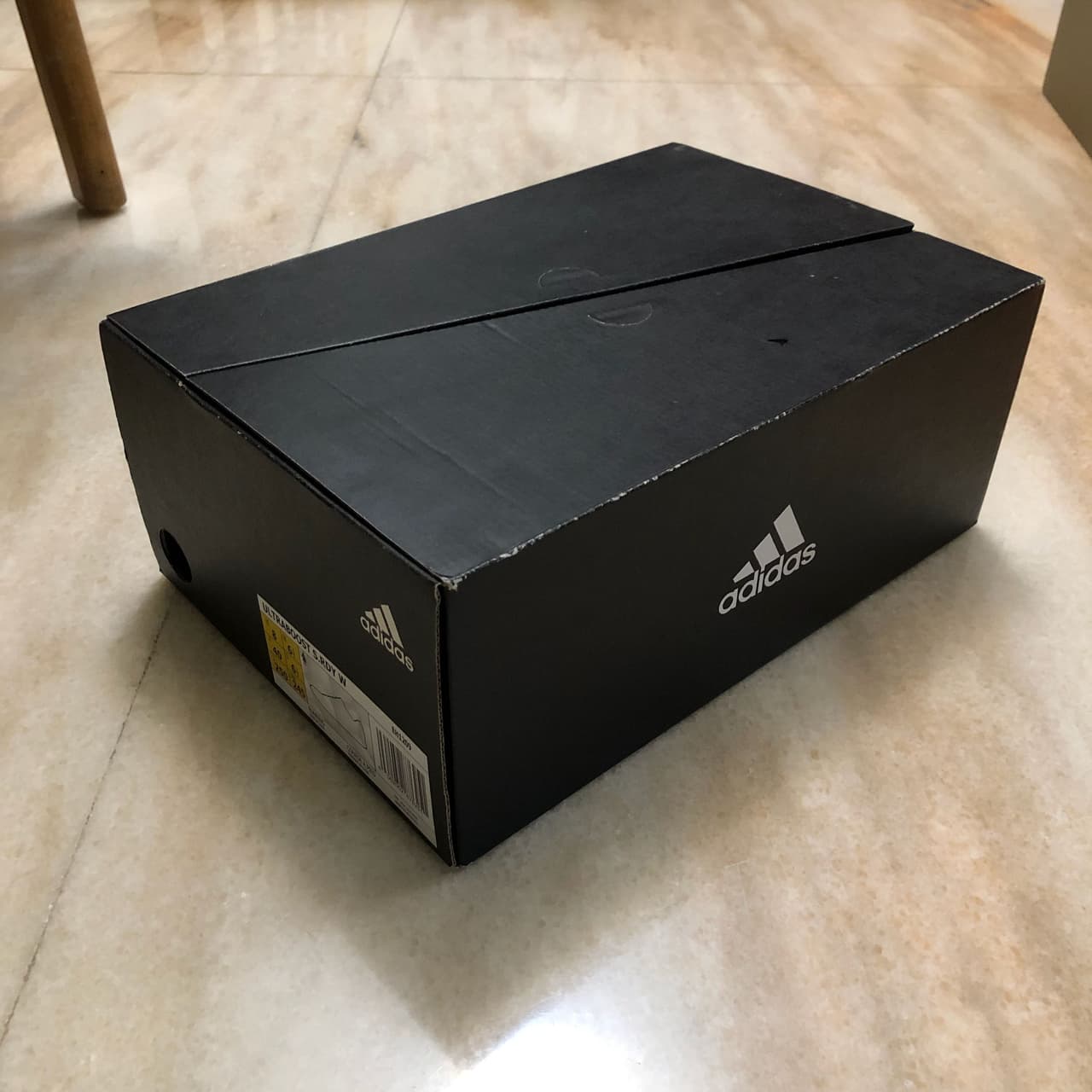 #我要賣 Adidas Ultraboost 跑鞋 已送洗 - 二手交易板 | Dcard