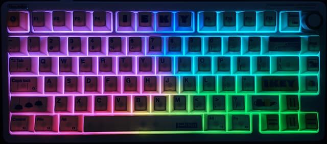 #心得 鍵盤開箱：iLovbee B75 75% 塑料鍵盤-IKEA主題 - 機械鍵盤板 | Dcard