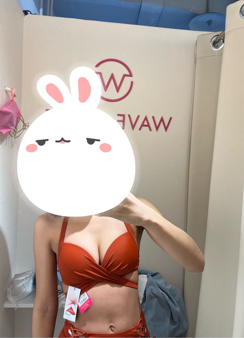 尋找命定比基尼🍧小胸高個試衣間：Roxy、Wave Shine、Sealf - 女孩板 | Dcard