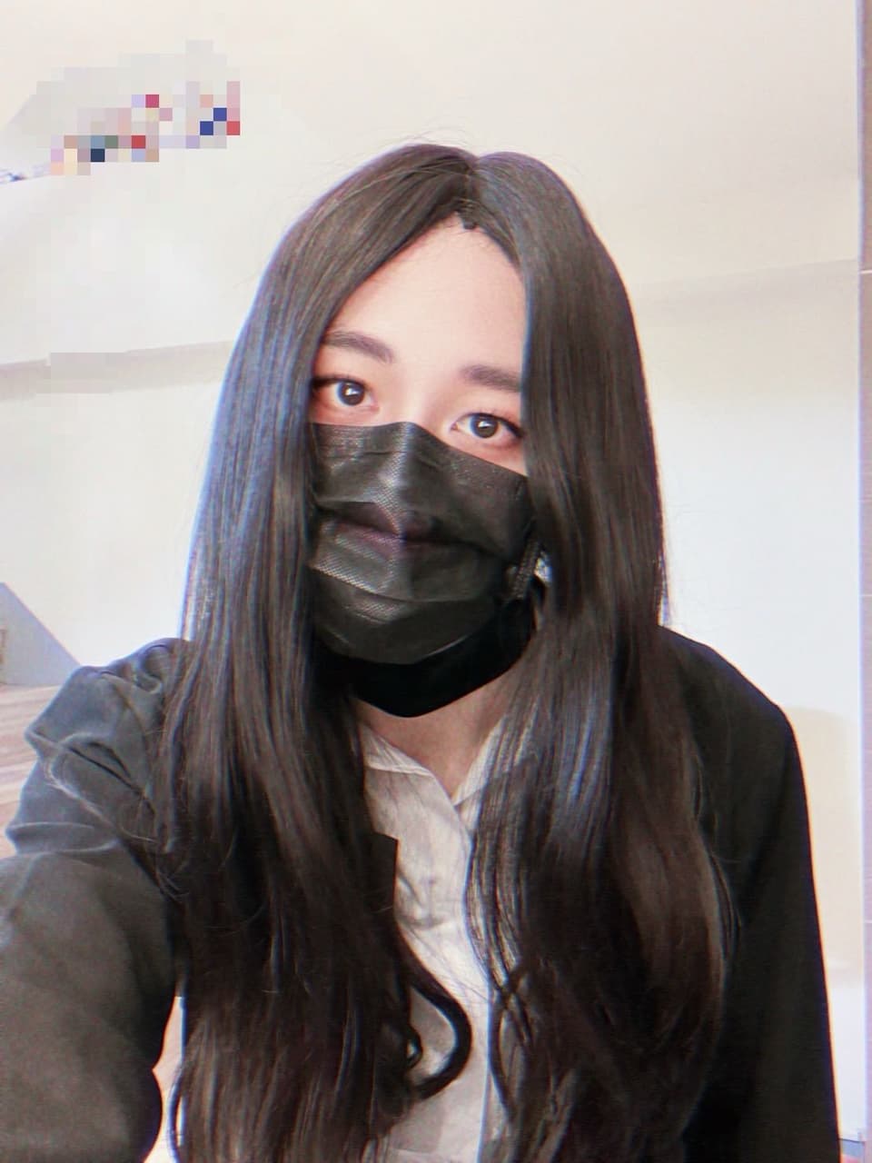 好無聊～ - 嫣然 (@blackwall) | Dcard