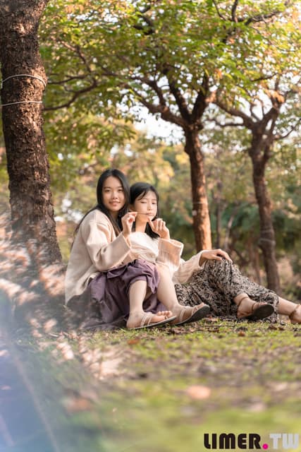 Limerence Mona x Cosima 強勢首發雙人特輯：大自然與足的親密接觸。第三人稱視角，兩種極品腳型，一次享受。 - limer ...