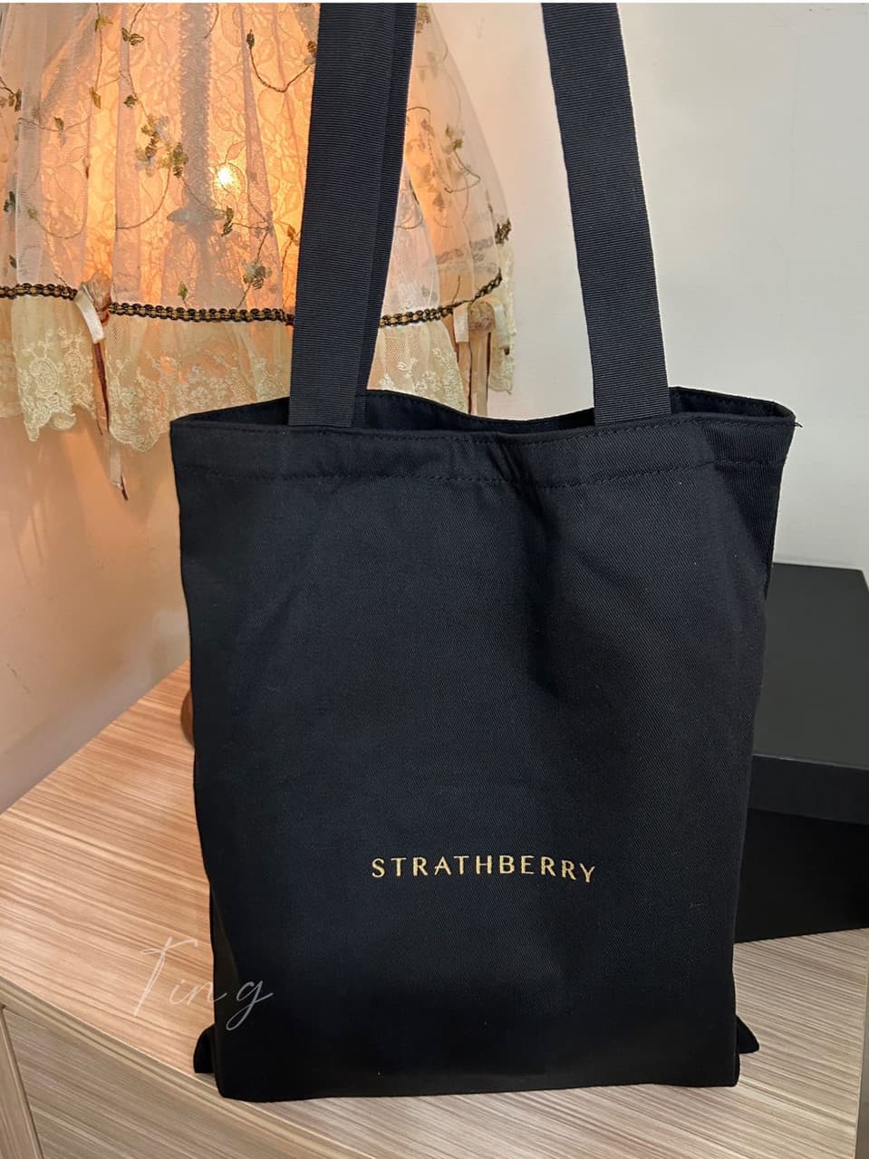 #開箱 英國Strathberry 相機包MOSAIC CAMERA - 精品板 | Dcard