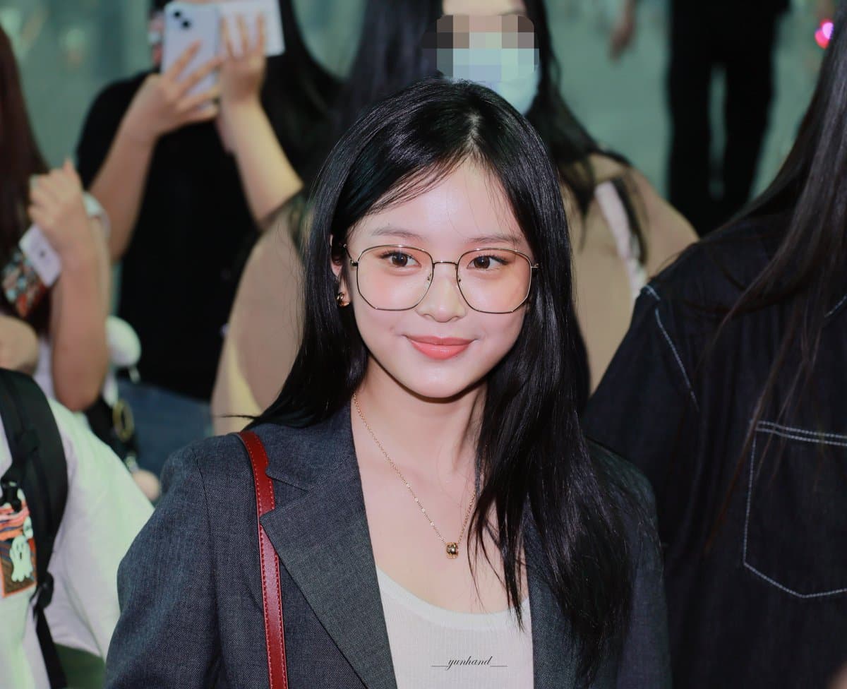 #分享 今日Hanni出國出席米蘭時裝週Gucci秀 - NewJeans板 | Dcard