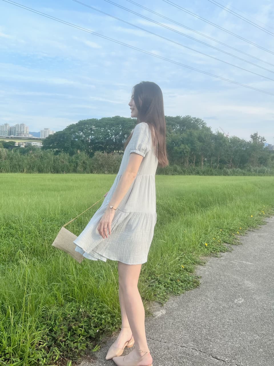 #分享 #推薦 快速出門！2套初秋低飽和穿搭 #電力滿格密技 - 𝑮𝒐𝒐𝒅𝑴𝒐𝒏𝒊 (@moni065) | Dcard