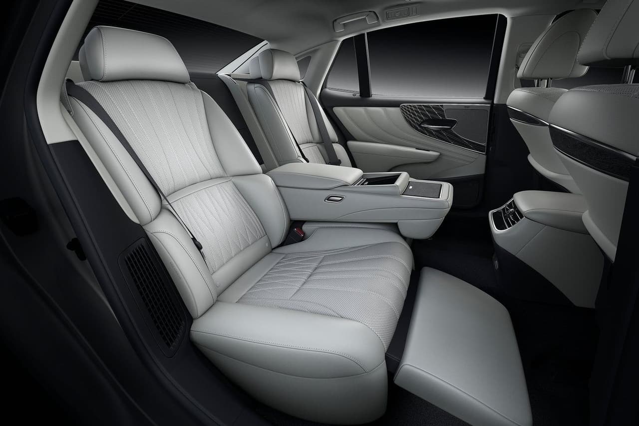 2024 Lexus LS 微幅更新登場 - 汽車板 | Dcard