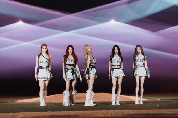 #新聞 追星追到陽明山！民眾側拍「女團拍MV現場」網嗨翻：是ELL&s！ - 追星板 | Dcard