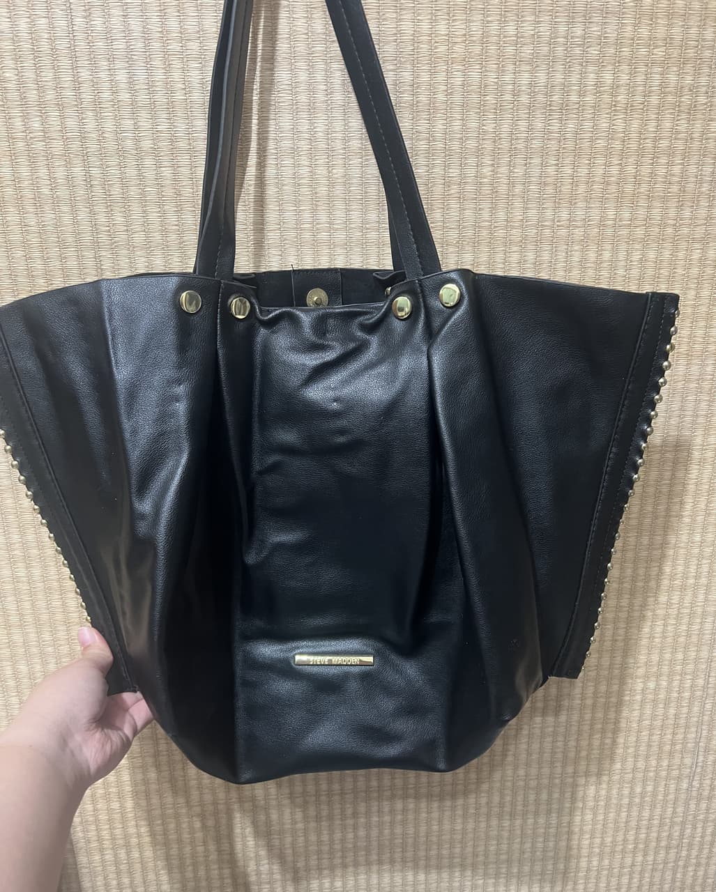 #我要賣 Coach、Steve Madden托特包 - 二手交易板 | Dcard