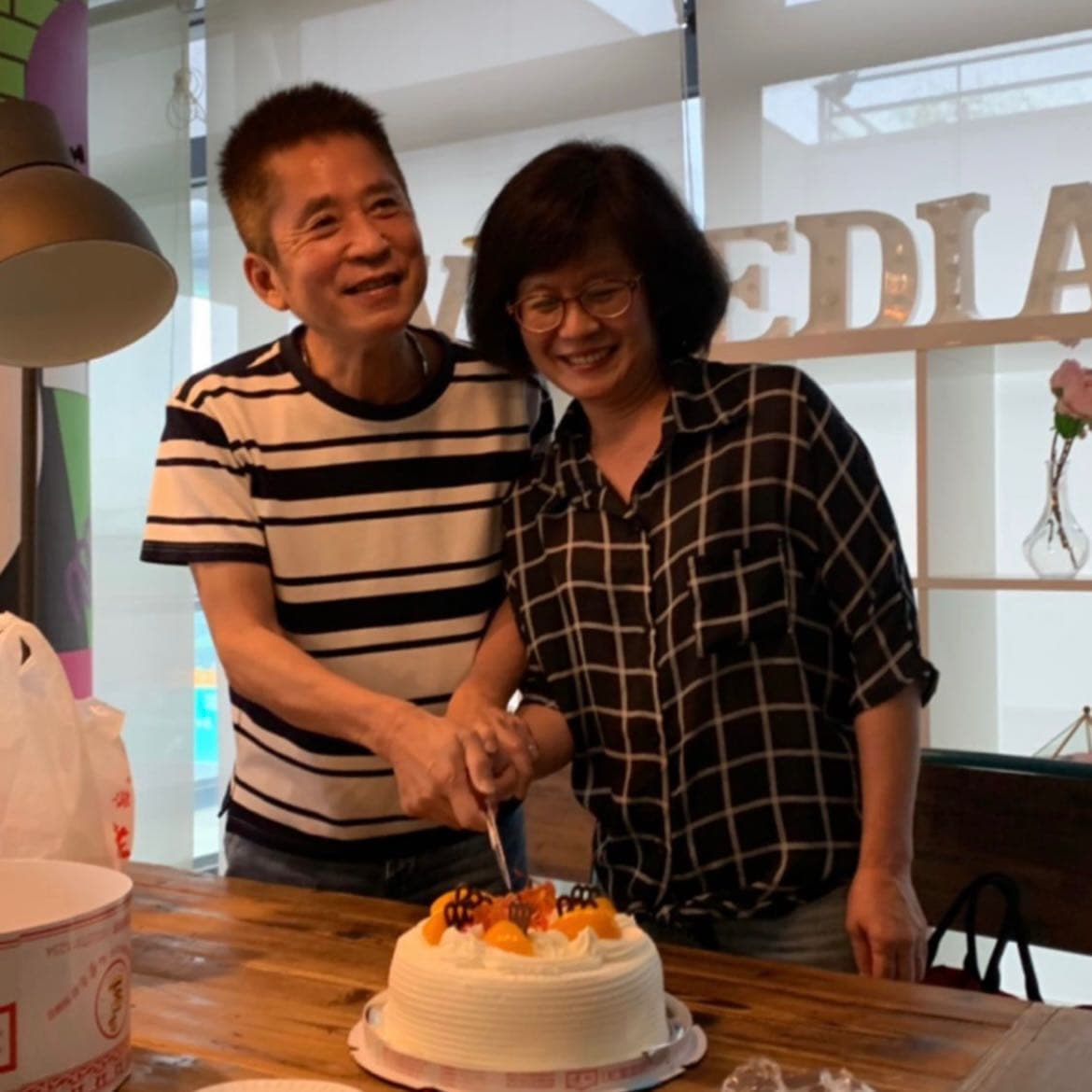 Hook工作室小幫手離職？ - B409 留言 | Dcard