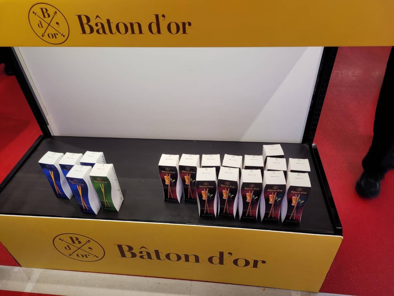 Pokey 界的LV -baton d'or - 日本網卡 (@azeri259) | Dcard