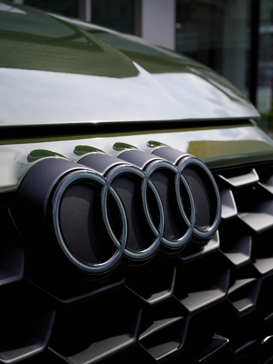 交車照片分享｜A3 Sportback 35 TFSI advanced｜金屬軍裝綠 District Green M4 - ivanchen (@ivan691118) | Dcard