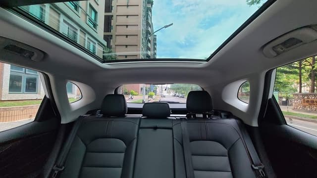 Uplus吸血鬼之盾隔熱紙隔熱貼開箱 - 汽車板 | Dcard