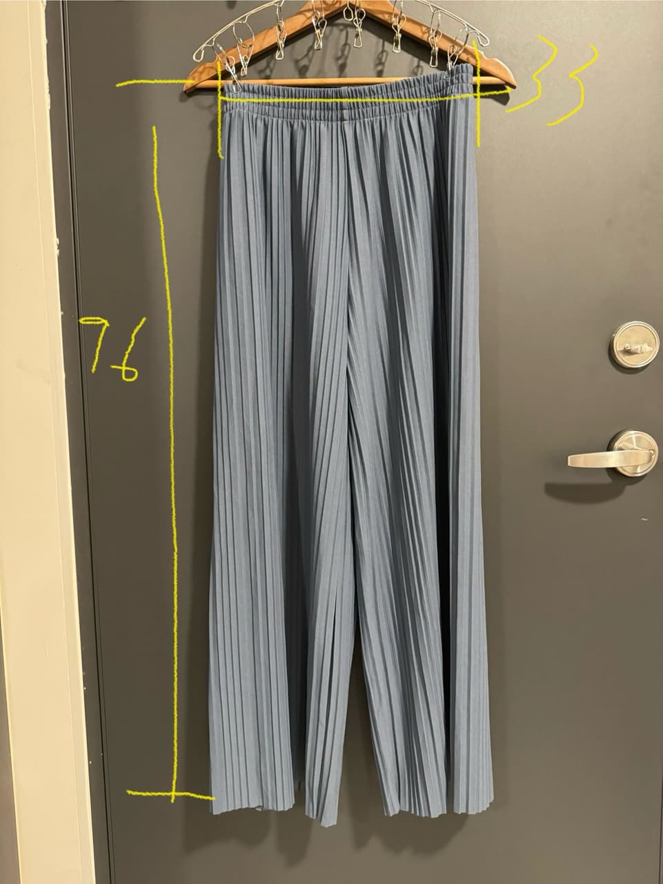 #我要賣 賣二手衣服 part6 - 二手交易板 | Dcard